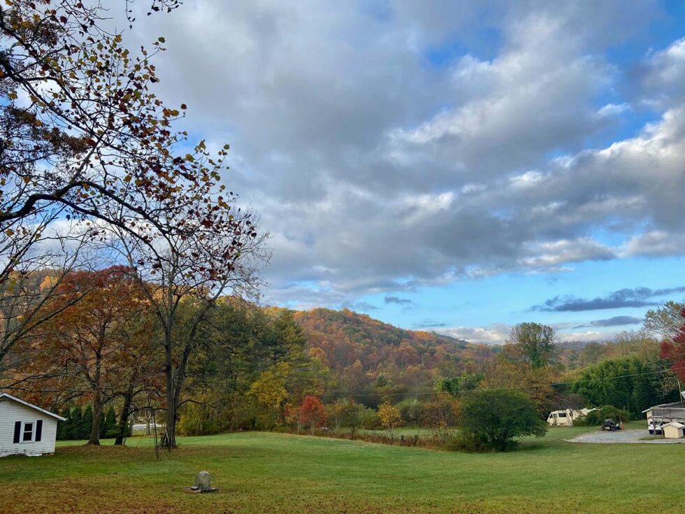 2023 Fall Color Report - Welcome To Hendersonville, NC